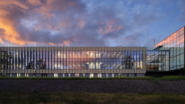 Hassell | ANU Research School of Physics