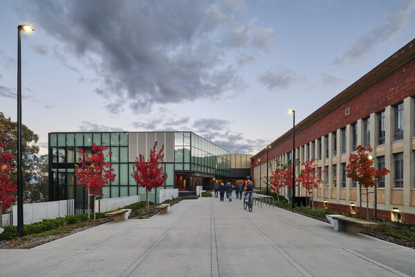 Hassell | ANU Research School of Physics