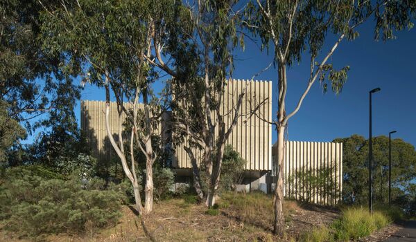 Hassell | Bathed in light: the award-winning ANU Research School of Physics